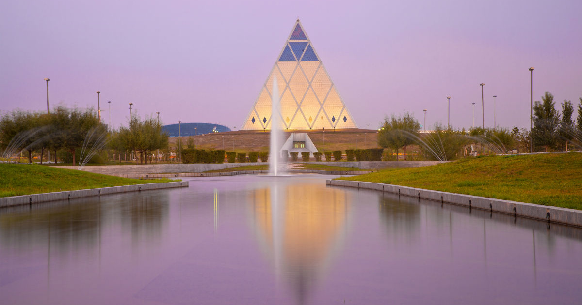 Learning by doing. Arts&English for young students: Polyhedra Buildings ...