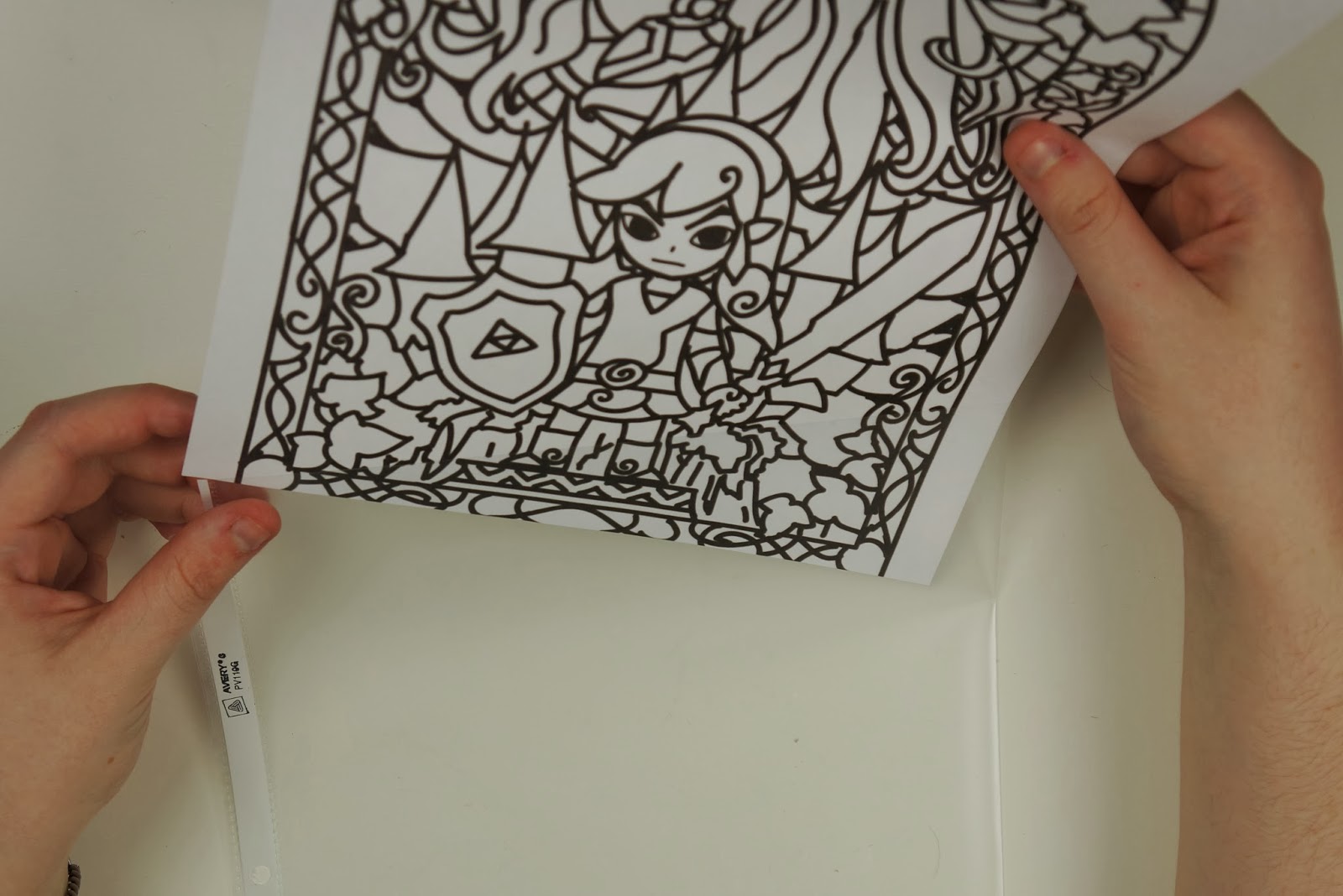 Otaku Crafts: Easy Fake Stained Glass