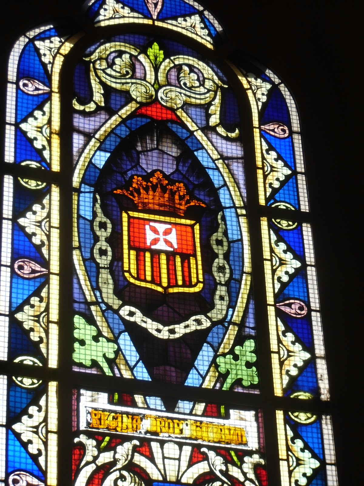 Heráldica en la Argentina: Santos con escudos