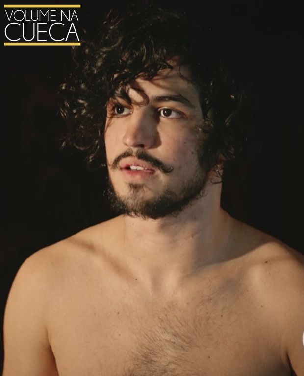 Gabriel Leone de sunga na novela - Volume na Cueca