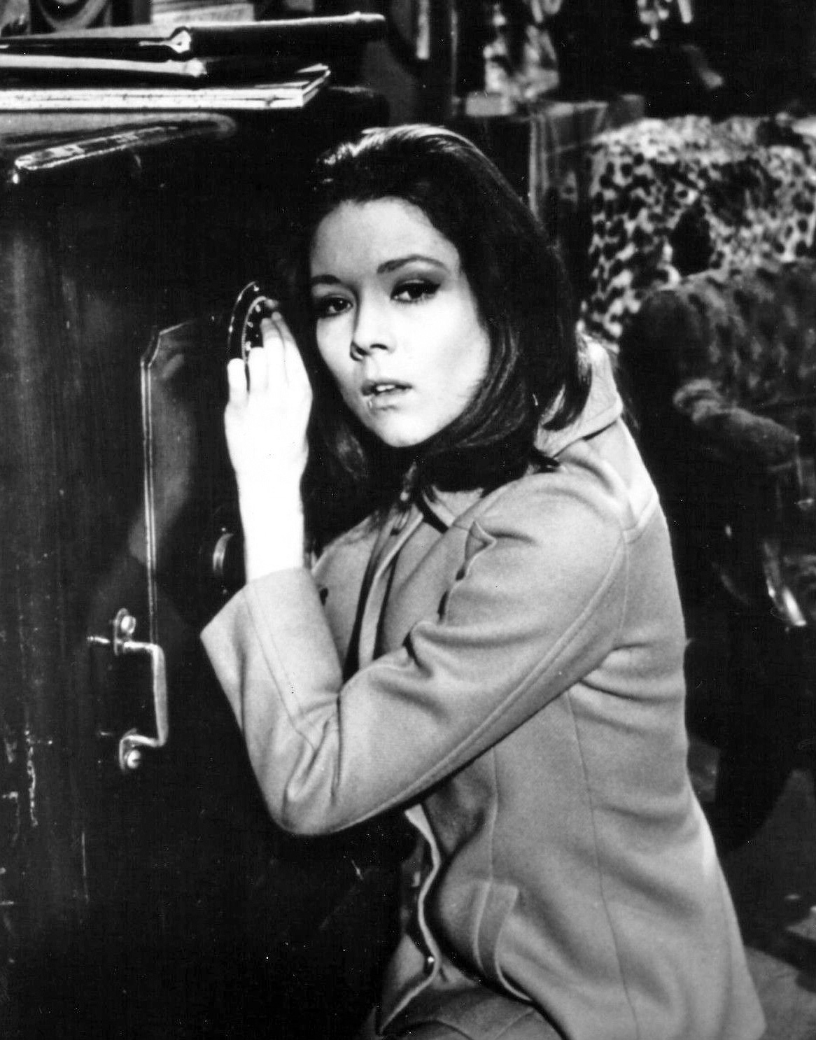 Slice of Cheesecake: Diana Rigg, pictorial