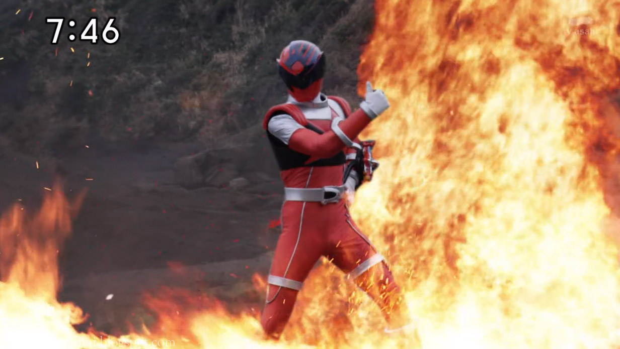 Red and White Sentai: Kyuranger Premiere Episode One Review