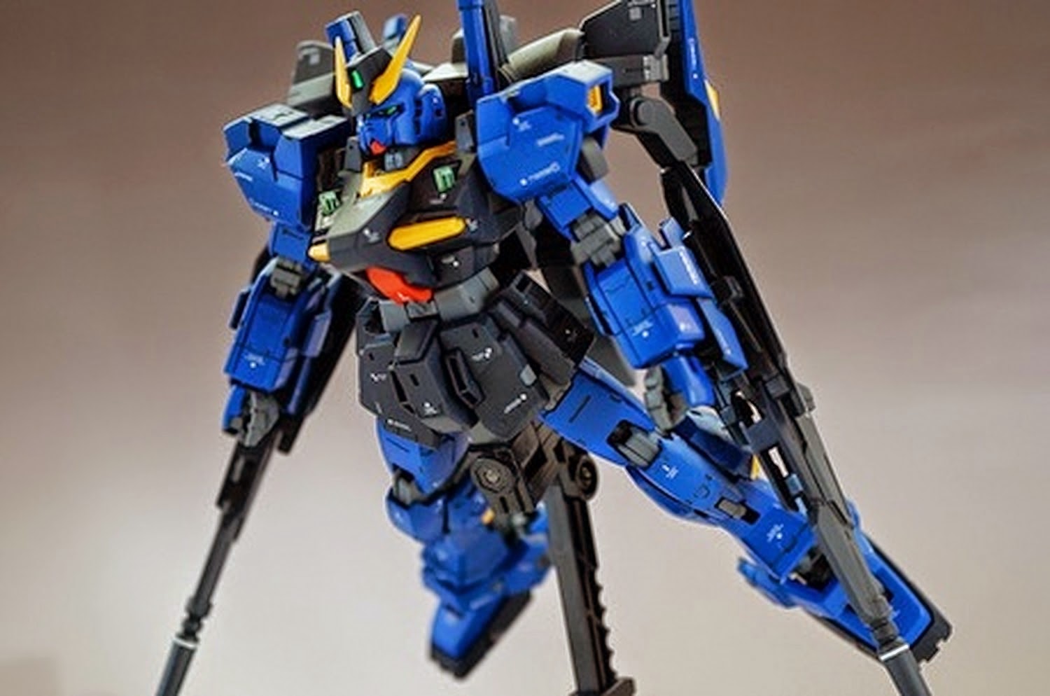 Gundam Family: 1/144 Build Gundam MK-II Custom Build