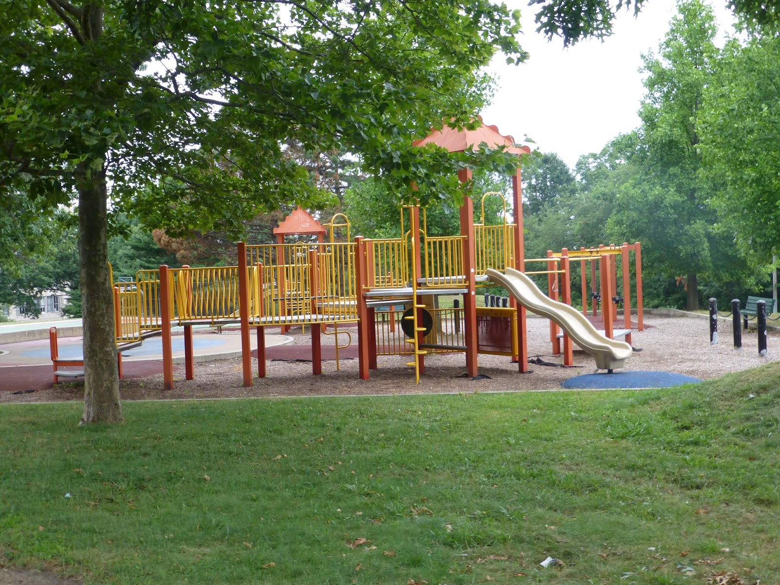 Visiting Brookline Playgrounds: Fidelis Way Park