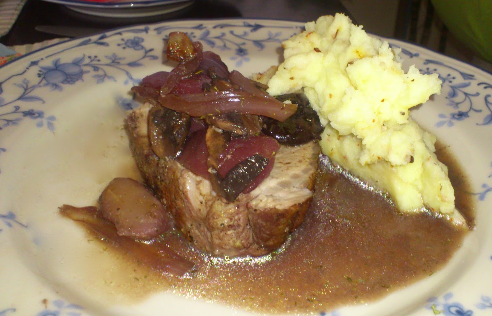 De recetas e impresiones en la cocina: Lomo de cerdo relleno con peras ...