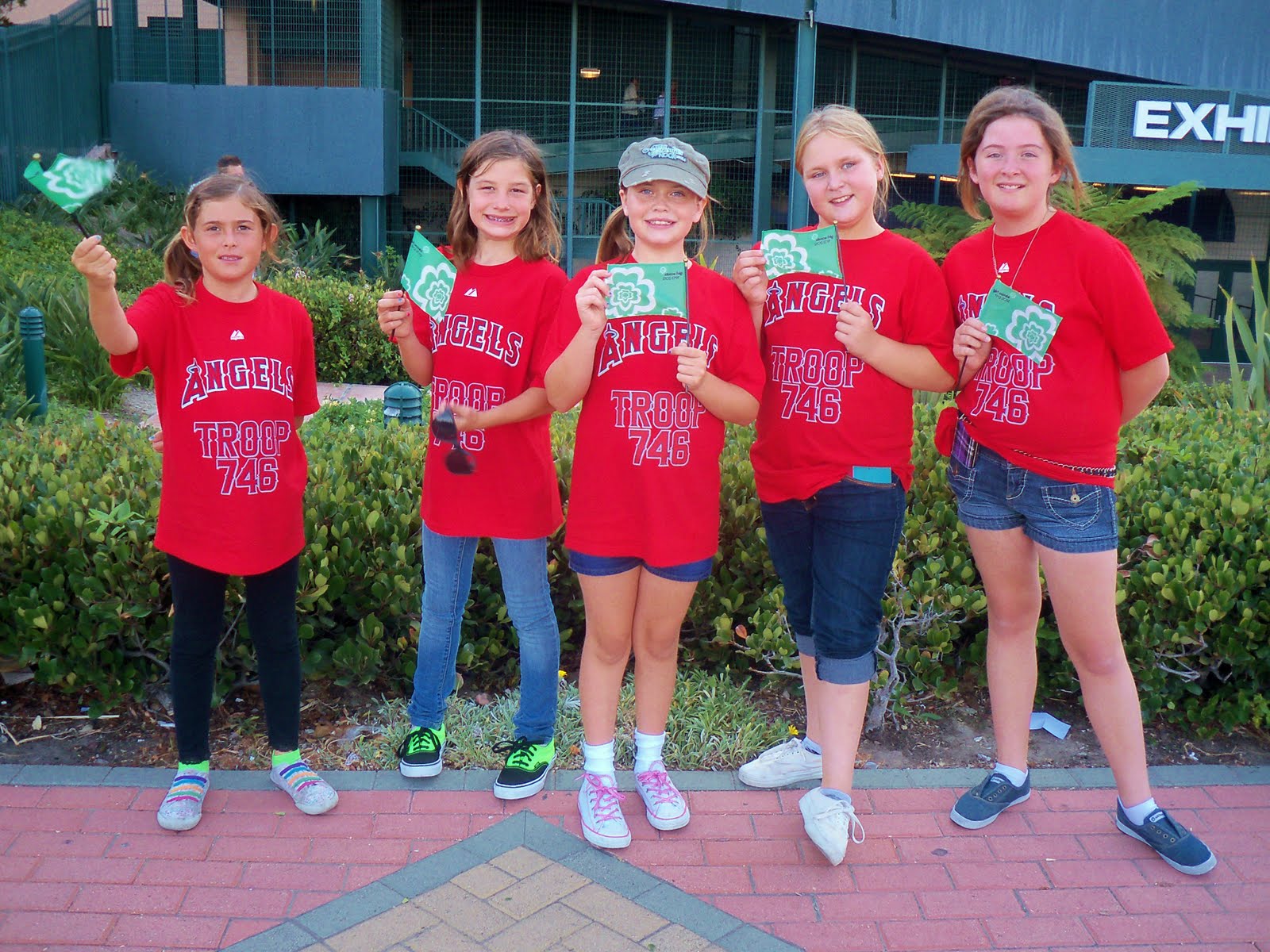 HUNTINGTON BEACH GIRL SCOUT TROOP 746: August 2011