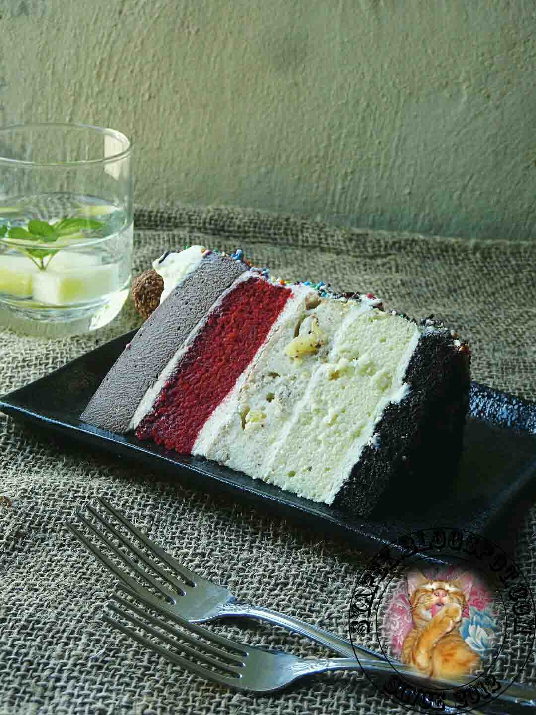 syapex kitchen: Ultimate Sampler Cake