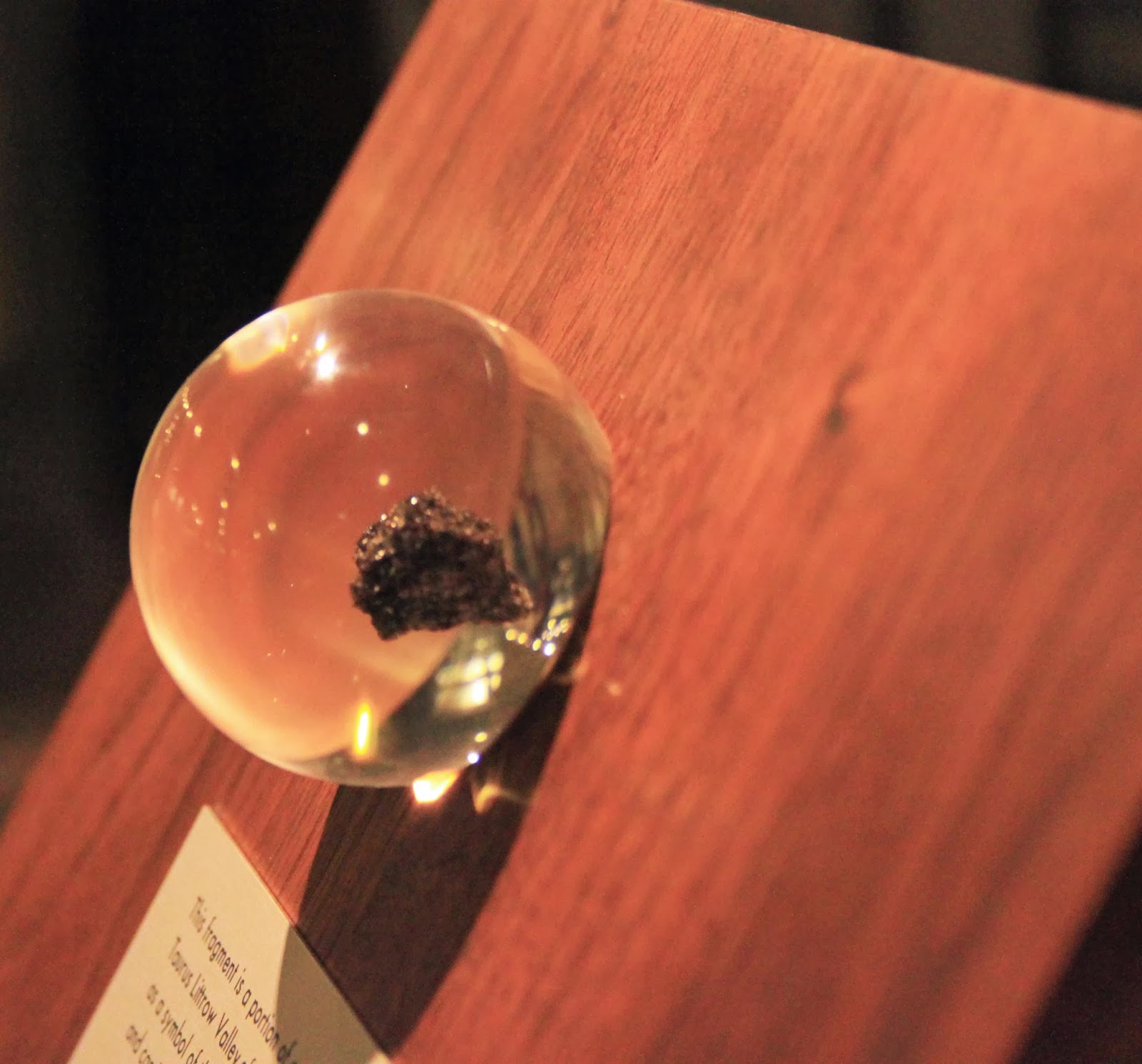 Touch the Moon: Rencontre avec ''mes soeurs'' : Les Goodwill Moon Rock ...