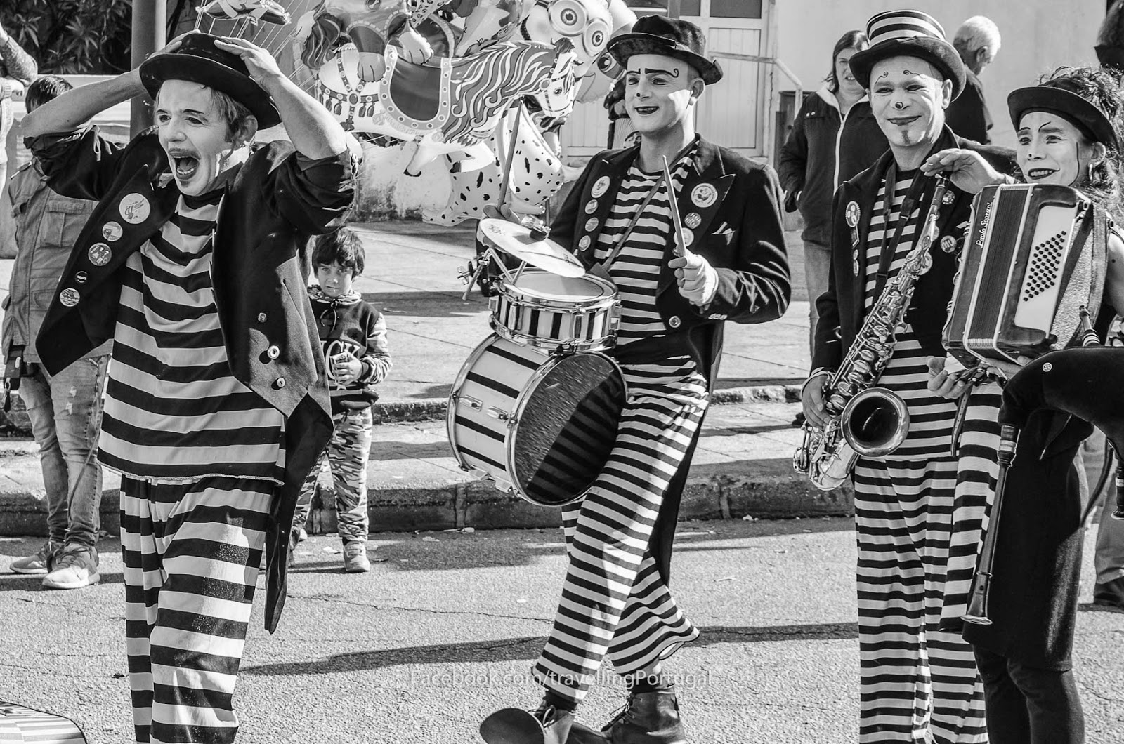 Banda Ás Riscas en la Feira dos Santos de Chaves | Turismo en Portugal