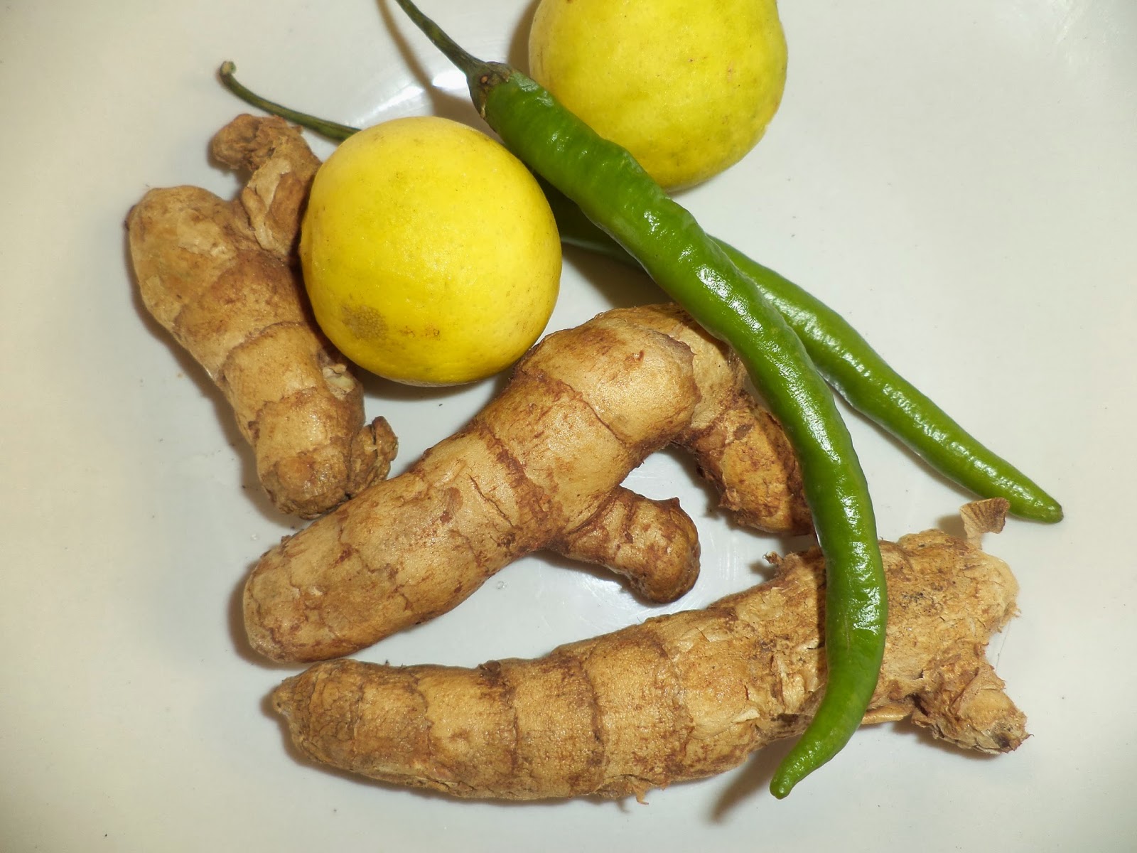 USHASRIKUMAR'S COOKSPACE AND MORE...: MANGAI INJI / PICKLED MANGO GINGER