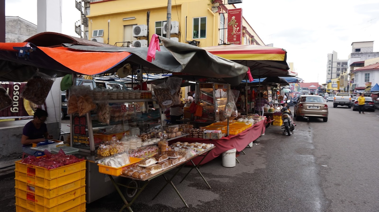 Our Journey : Johor Muar - Food Hunting at Muar Glutton Street "麻坡贪吃街"