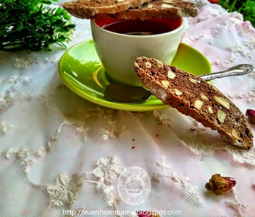 Fion's Kitchen@三宝妈: 杏仁玫瑰意式脆饼 (Almond & Rose Biscotti) BREE#8