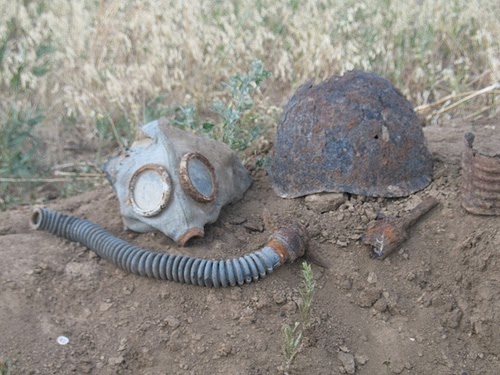 bensozia: Metal Detecting in Stalingrad