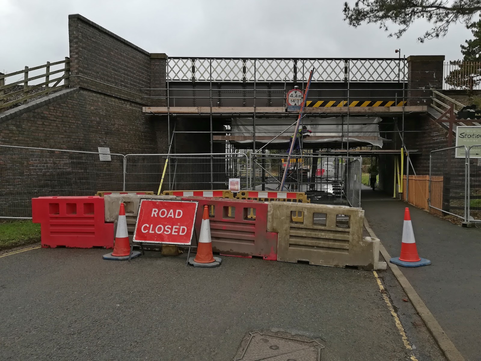 Civil Engineering Blog: Broadway bridge strike repair