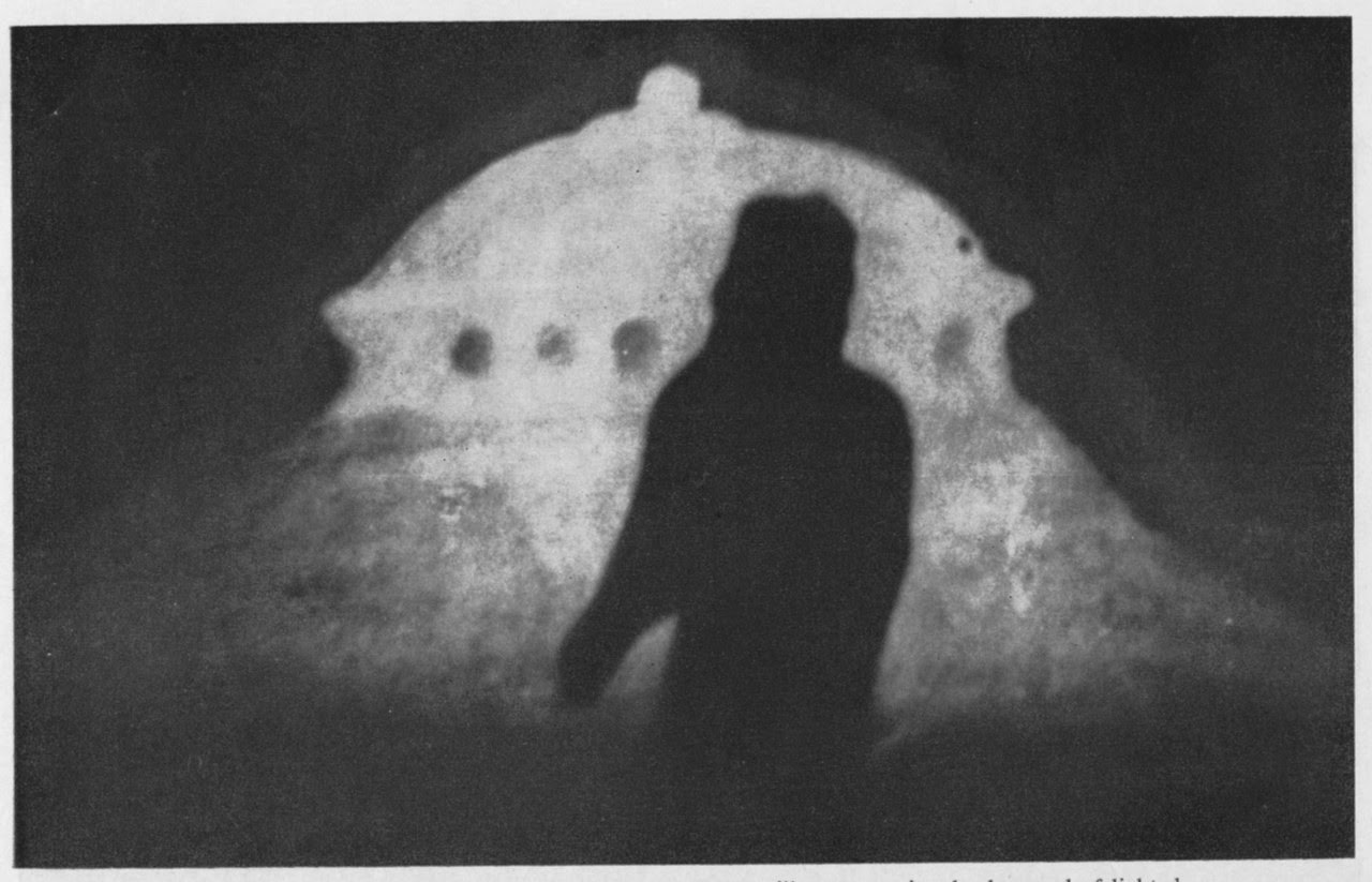 Méditations planétaire groupées: Le livre de George Adamski