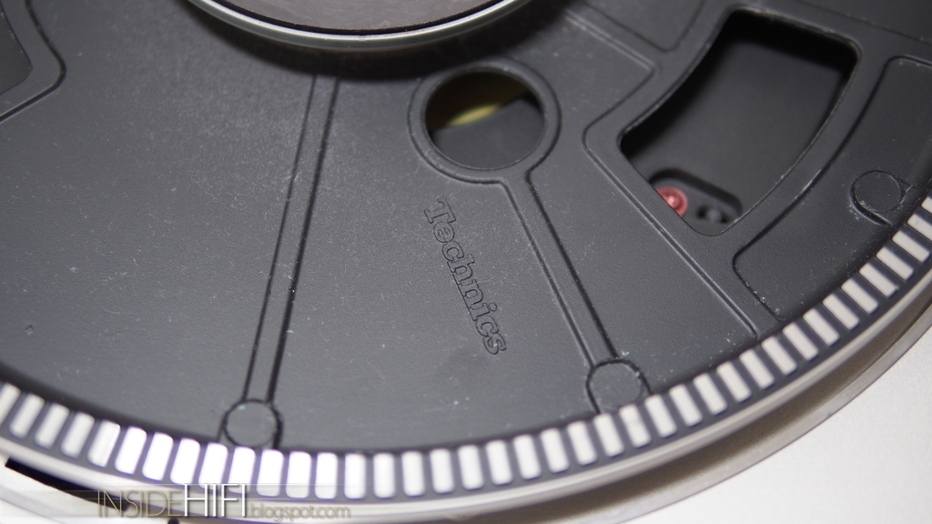 Inside Hi-Fi: Technics SL-QX200 (SL-QX200-SEi)