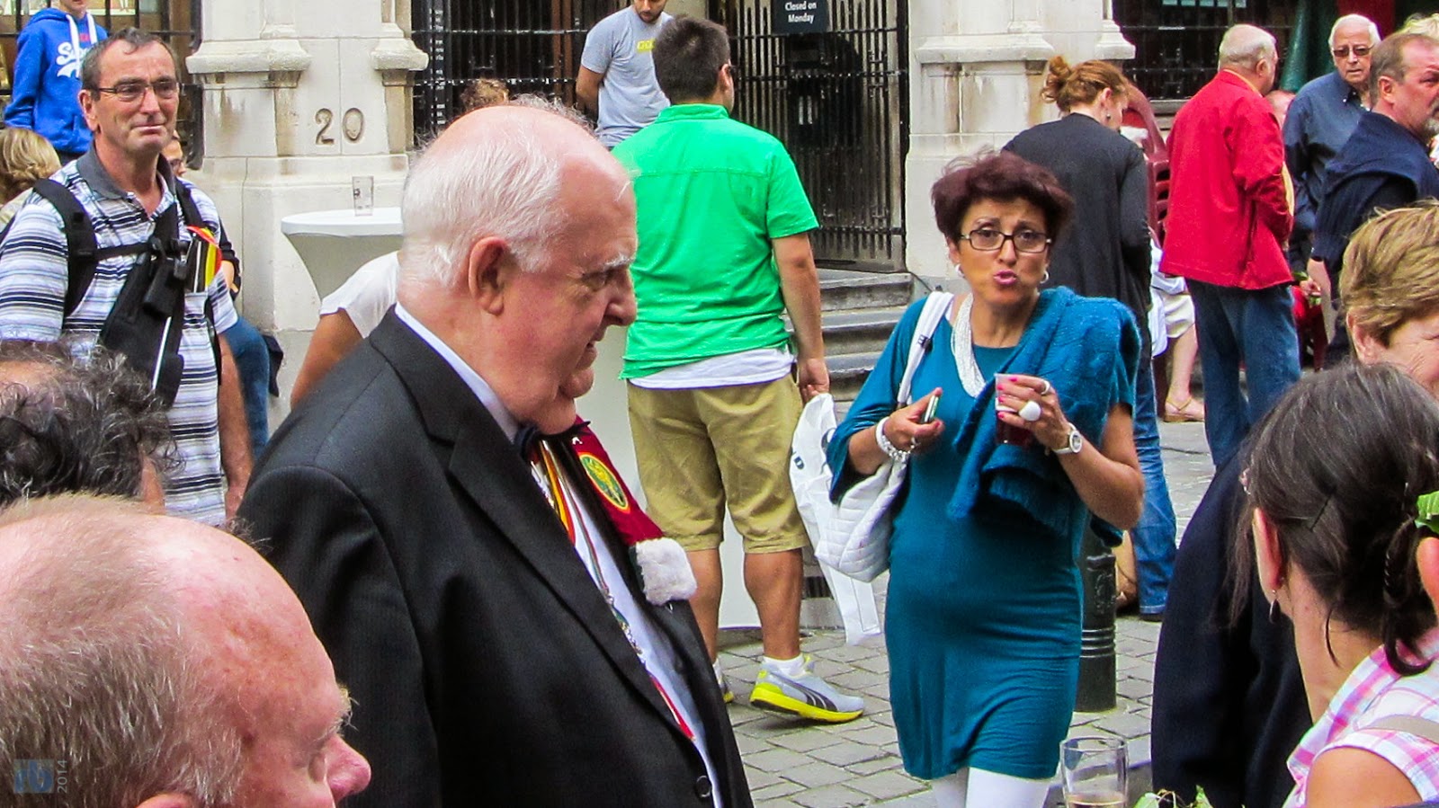 Mes escapades........: 706 ème Plantation du Meiboom 2014 - 7 siècles ...