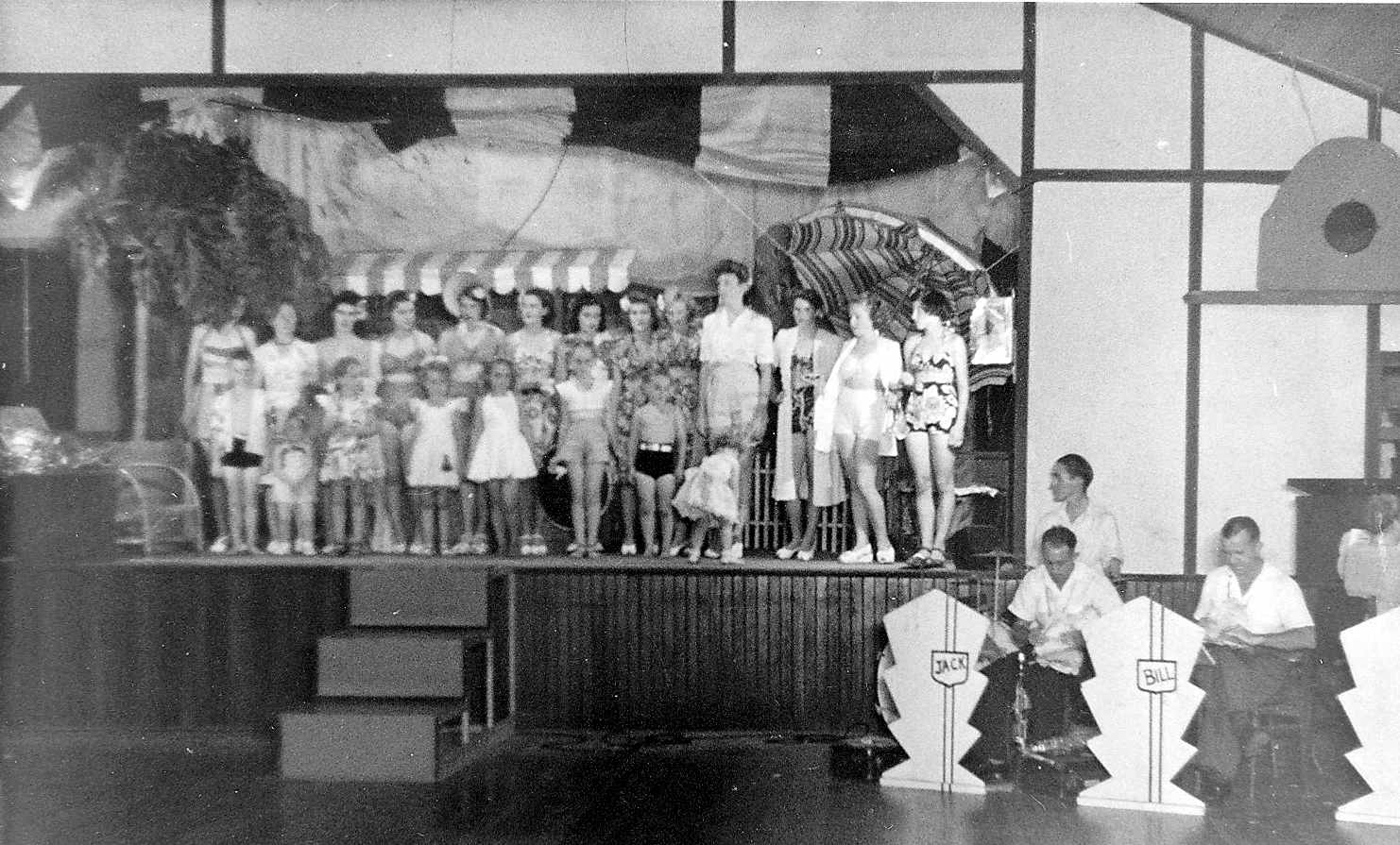 Fraser Coast Libraries Local History Blog: Haddows Dance Hall - a ...