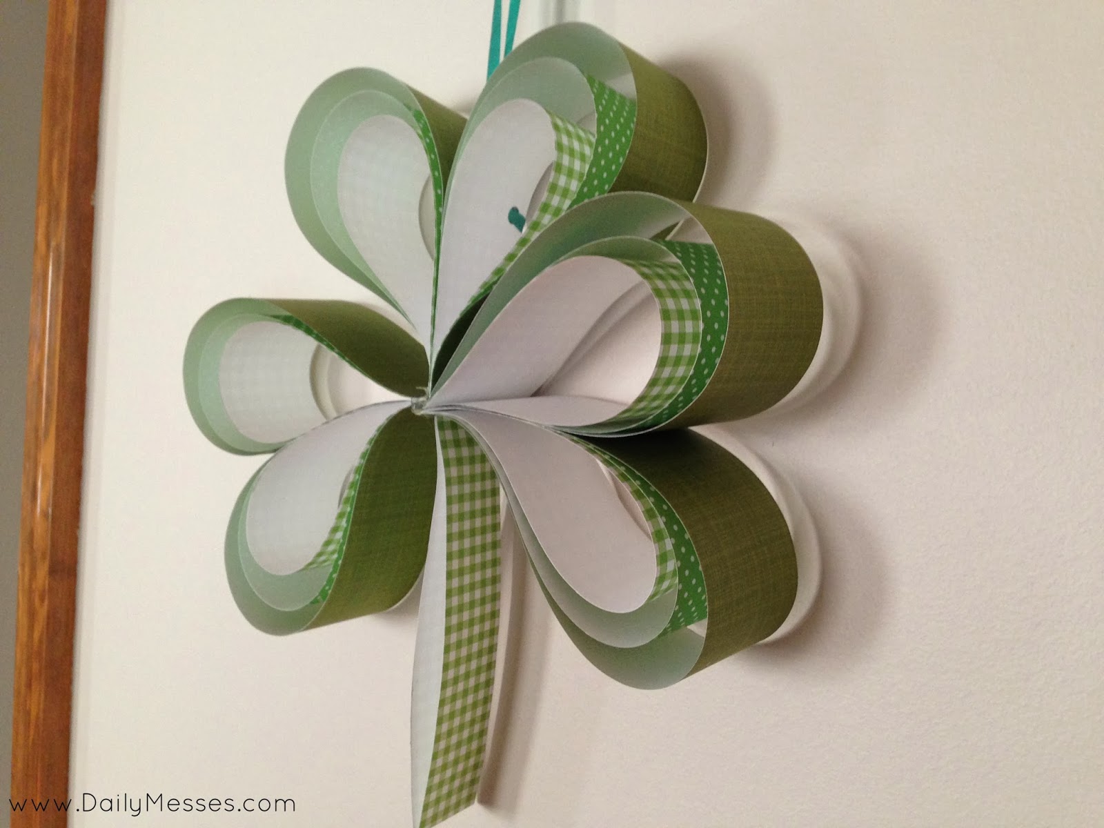 Paper Shamrocks at Christopher Larochelle blog