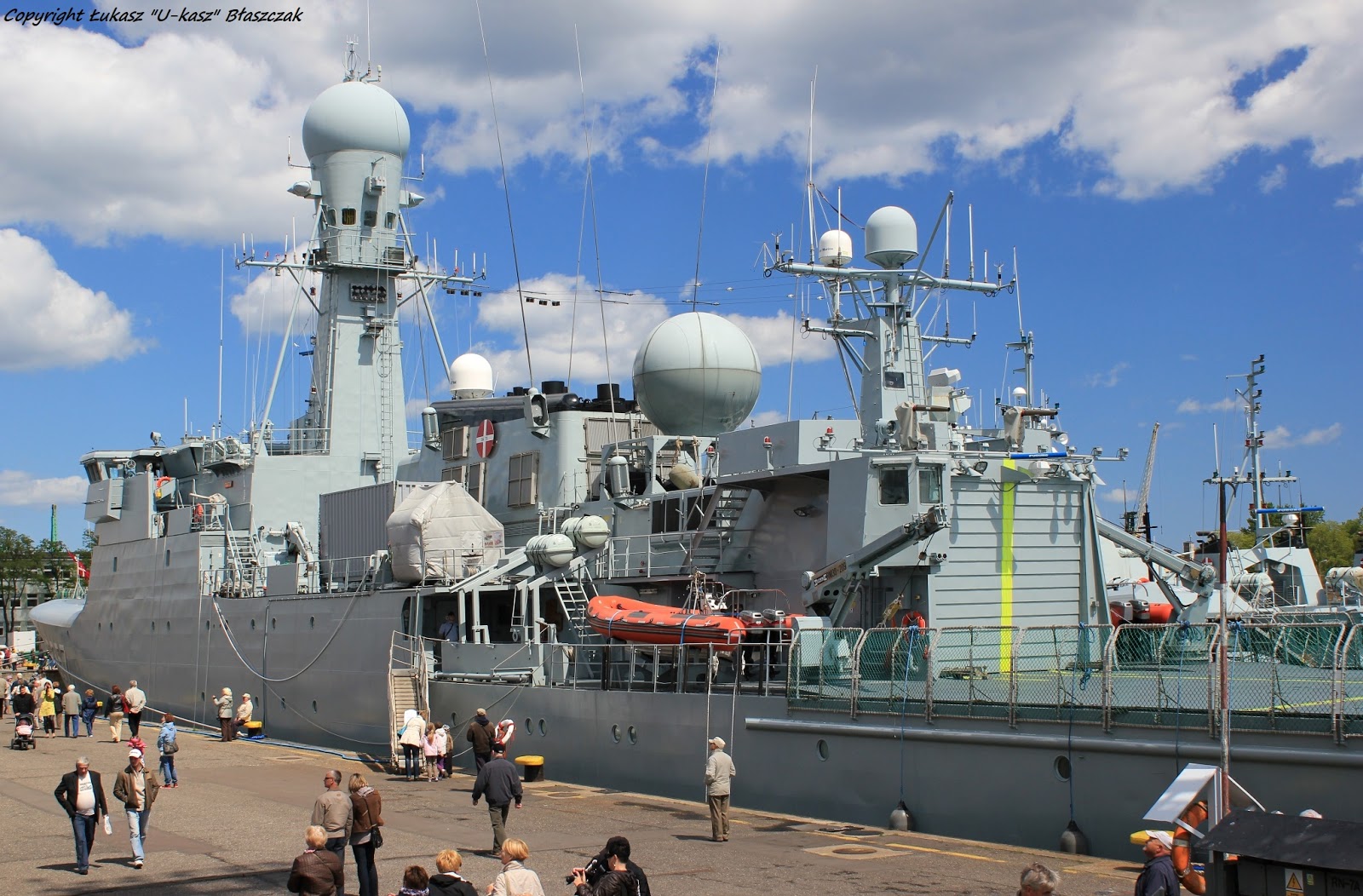 W obiektywie shipspottera czyli z migawką nad portową sadzawką: Z cyklu ...