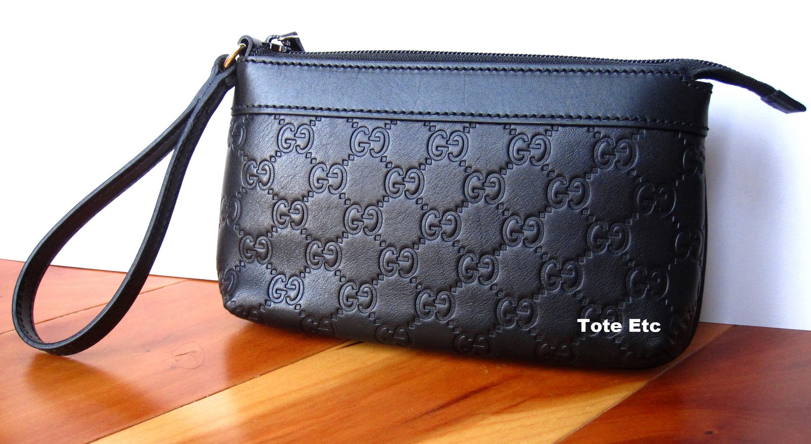 Tote Etc: GUCCI WRISTLET (BLACK)