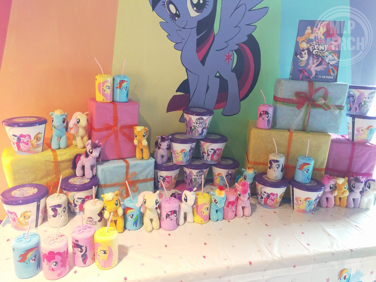 MLP Merch at Dutch My Little Pony The Movie Premiere | MLP Merch