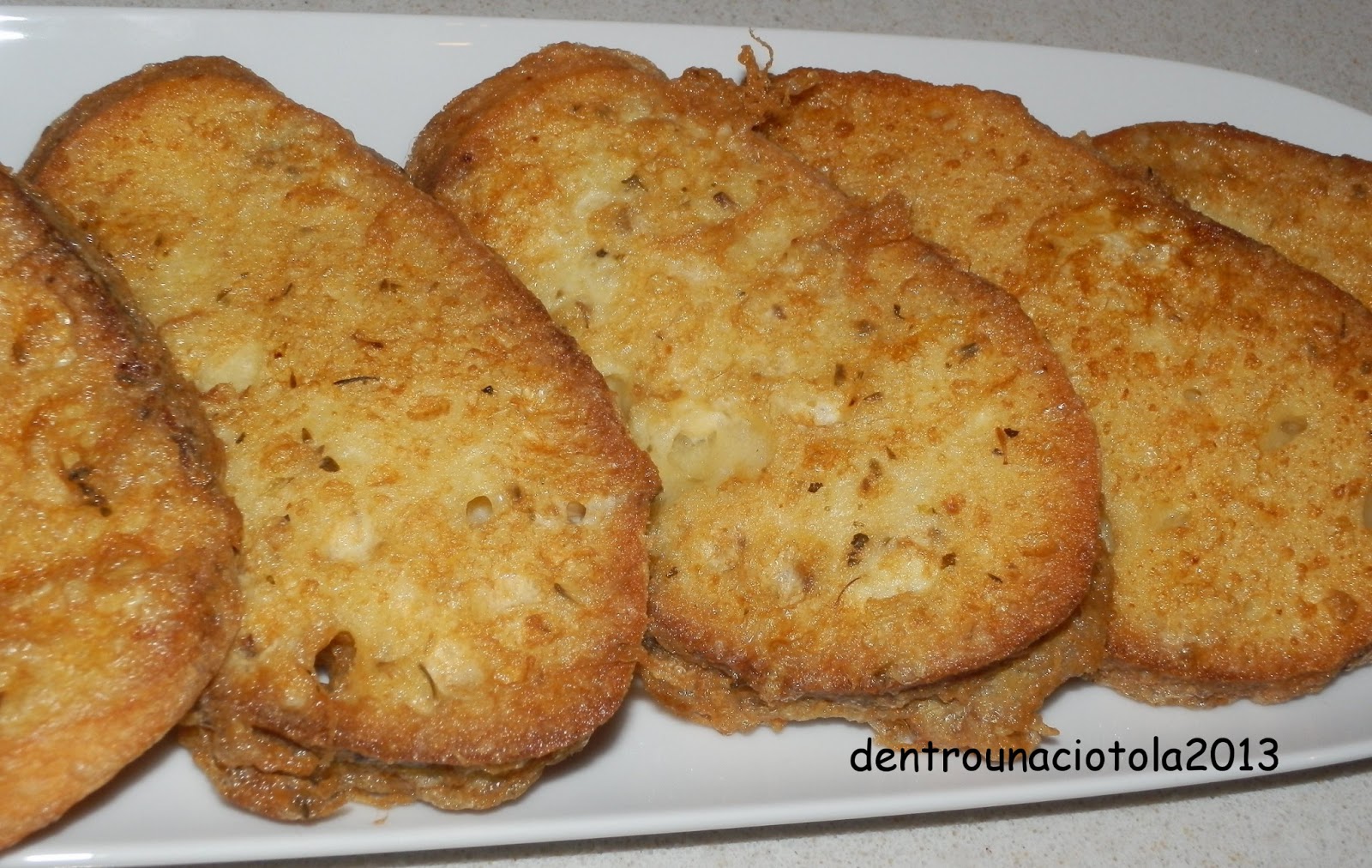 Dentro una ciotola: Pane Fritto