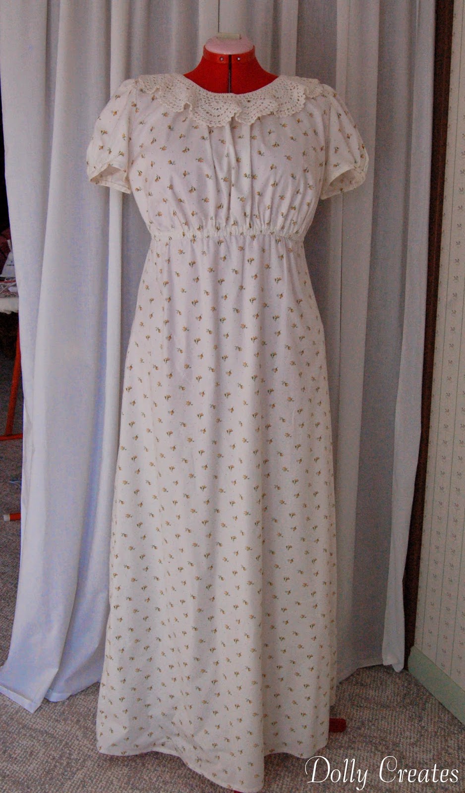 Dolly Creates: Regency Gown: Simplicity 4055