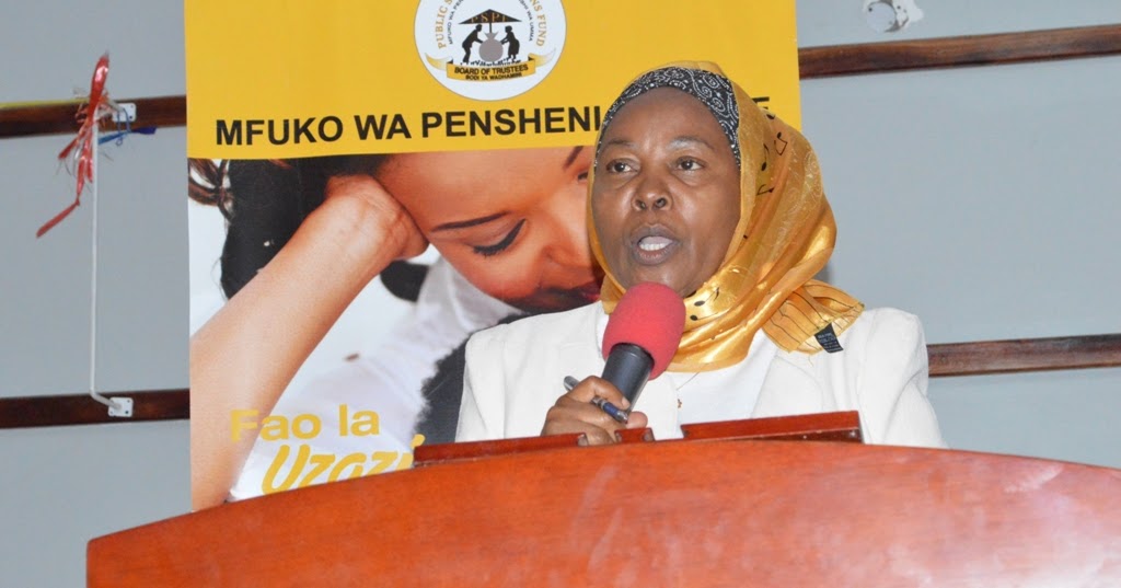 Sophie Mbeyu Blog: KATIBU TAWALA MKOA WA MBEYA ASIFIA BIDHAA MPYA ZA PSPF