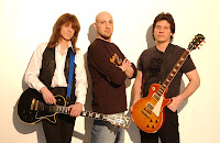 La Cueva del Heavy Metal: MARK REALE GUITARRISTA DE RIOT HOSPITALIZADO