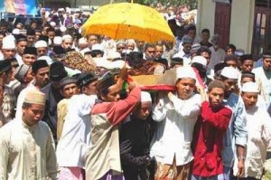 Upacara Adat Kematian Suku Alas Aceh Tenggara | Macam-Macam Tarian di ...