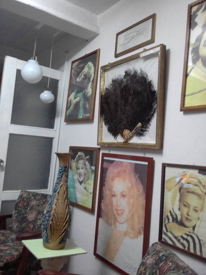 REY GONZALEZ: Sala Museo ¨Rosita Fornés¨ en Santa Clara, Cuba.