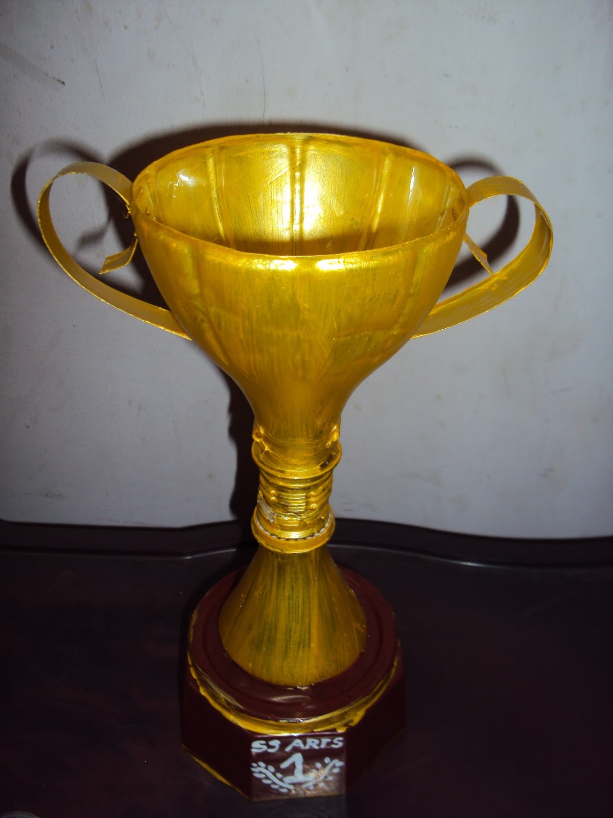 plastic bottle trophy | SSARTSCRAFTS