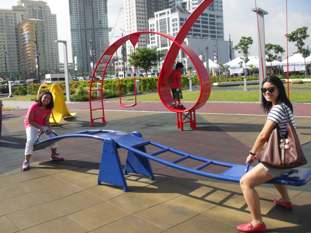 Little Miss Pinay Crafter: Weekend Tidbits: Terra 28th Playground at BGC