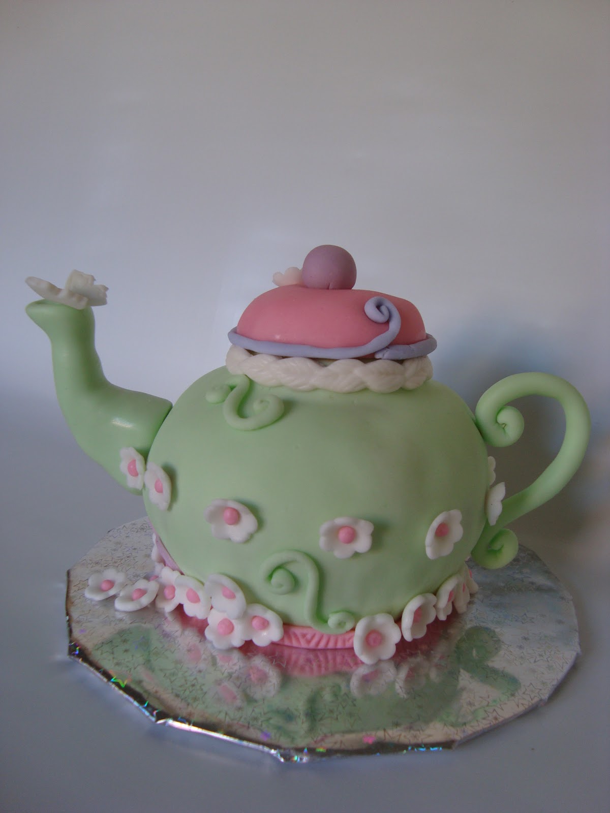 CakeSophia: Tea pot cake