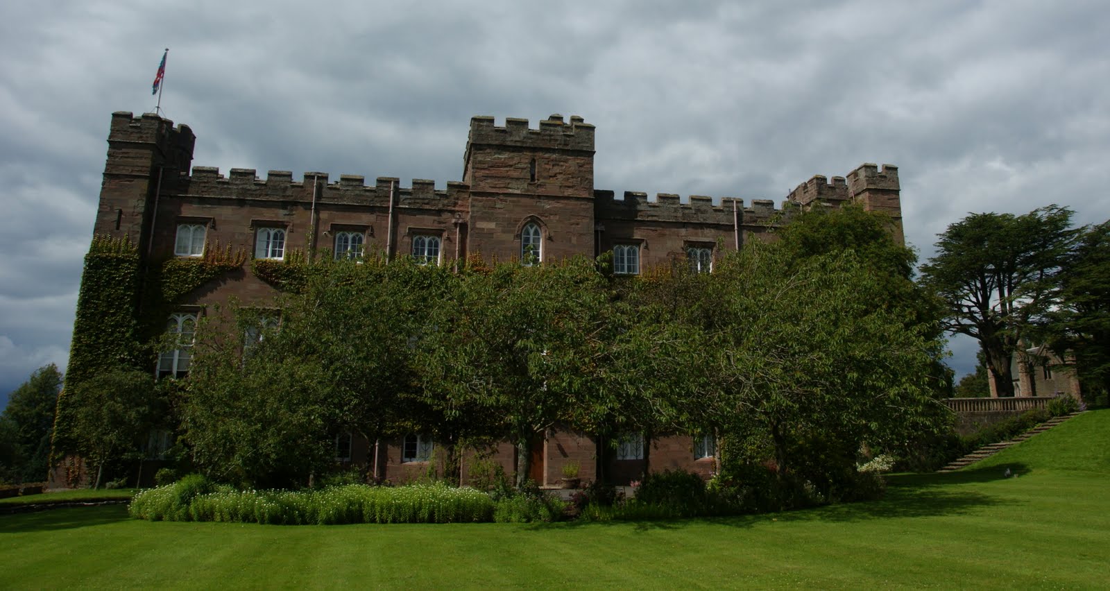 Tour Scotland: Tour Scotland Photographs Scone Palace Perthshire July 19th