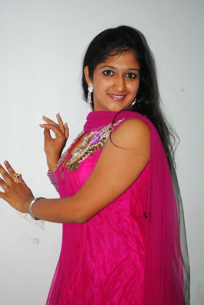 Film News: Chiri stills | Chiri latest images |Chiri photo pics