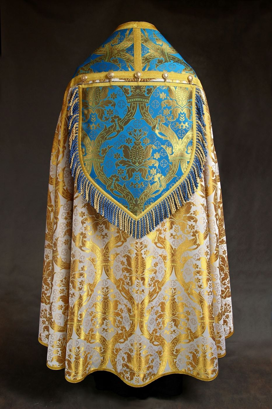 Marian Blue, Gold and White Vestments from Benedicamus ~ Liturgical ...