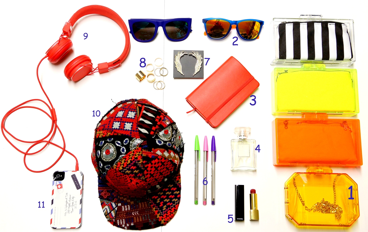 BOOTIES ON MY FEET: 11 THINGS