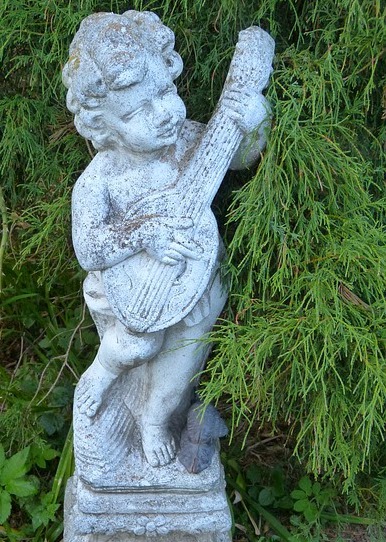 Kota Baru Bangunan: Memadukan Karya Seni Patung pada Taman