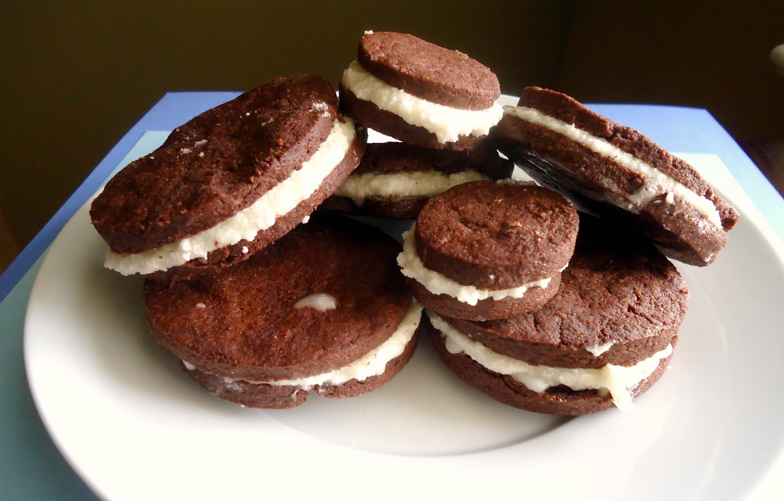 This Woman Cooks: Homemade "Oreo" Cookies