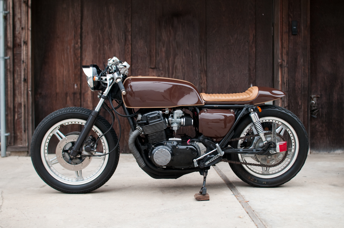 Cling on for dear life !!!: 70's Brown CB750 Café Racer