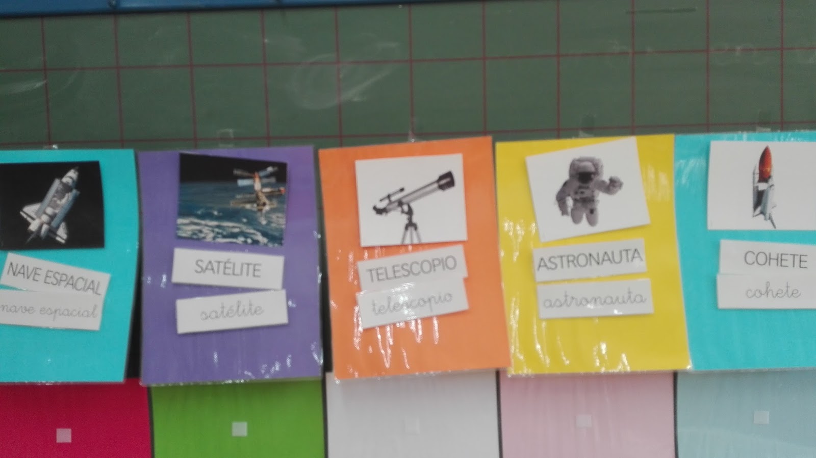 Jugando a ser niñ@s: Trabajamos la descripción: Mi marciano favorito