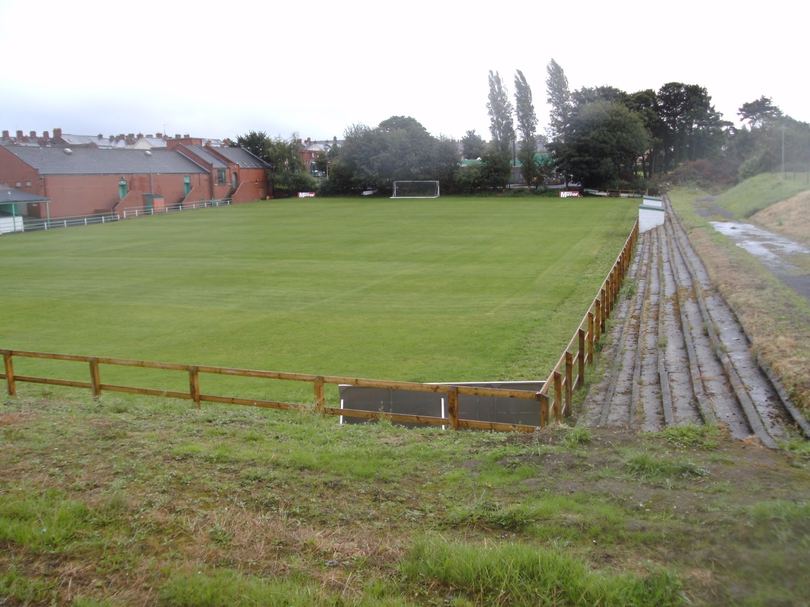 Extreme Football Tourism: NORTHERN IRELAND: Dundela FC