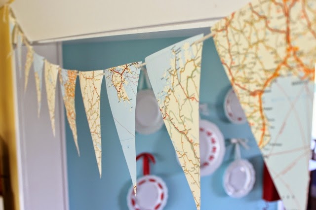 Mode de Lis: · Vintage Travel Party!