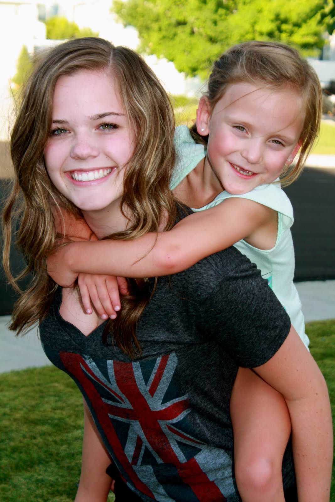 a beautiful life...: playing with cousins!!!