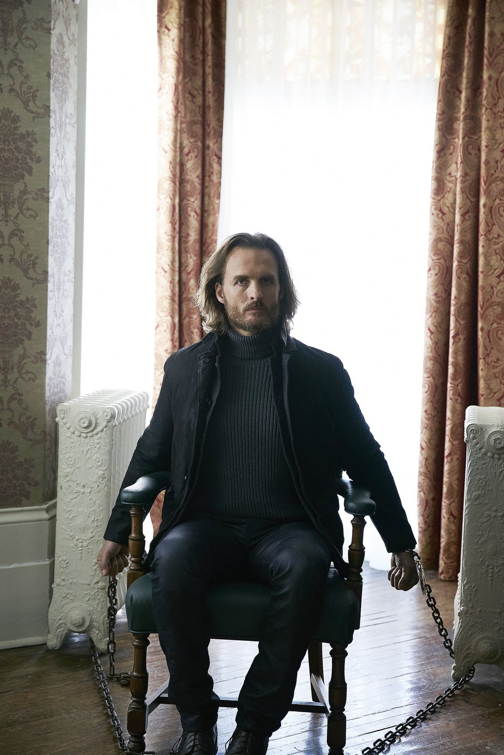 Laura Vandervoort: Bitten Season 3: Episode 9 "Shock the System ...