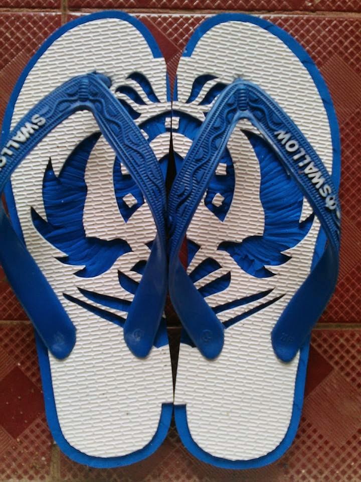 15+ Sandal Ukir Kreatif, Terkini!