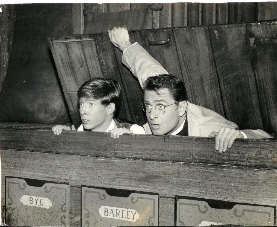 Peter Walker (Cornelius Hackl: Betty Grable, Carol Channing, Dorothy ...