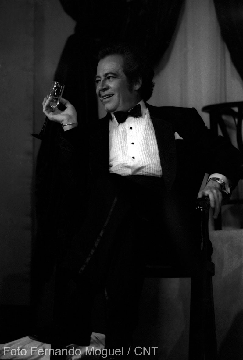 Literatura y Mundo Maya: Claudio Obregón / Olga Harmony